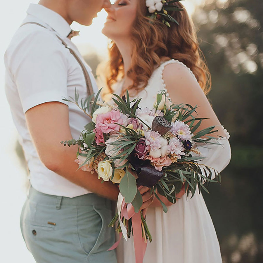 10 Best Colors For Your May Wedding • Outlinist